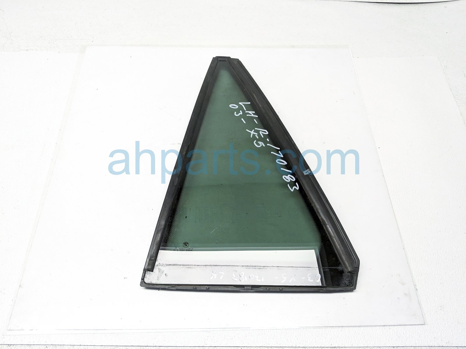 Sold 2003 BMW X5 Rear Driver Door Vent Glass Window 51-34-8-249-929,