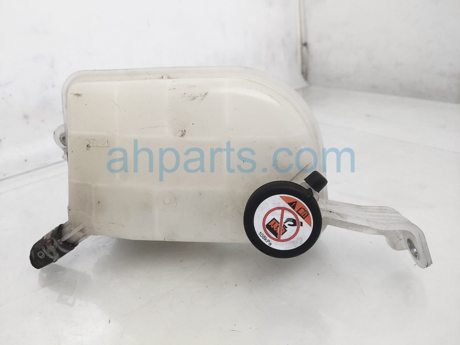 Sold 2017 Toyota Corolla Im Coolant Overflow Reservoir Tank 16480-22080,