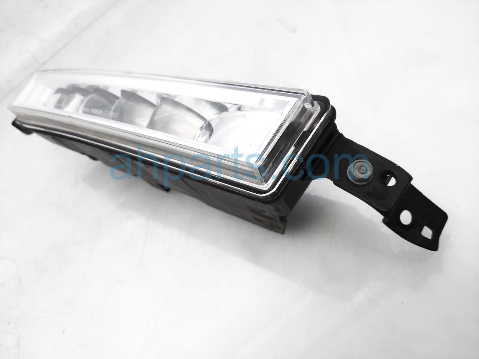 Sold 2016 Honda Accord Driver Fog Light / Lamp - Led 33950-T2A-A21,