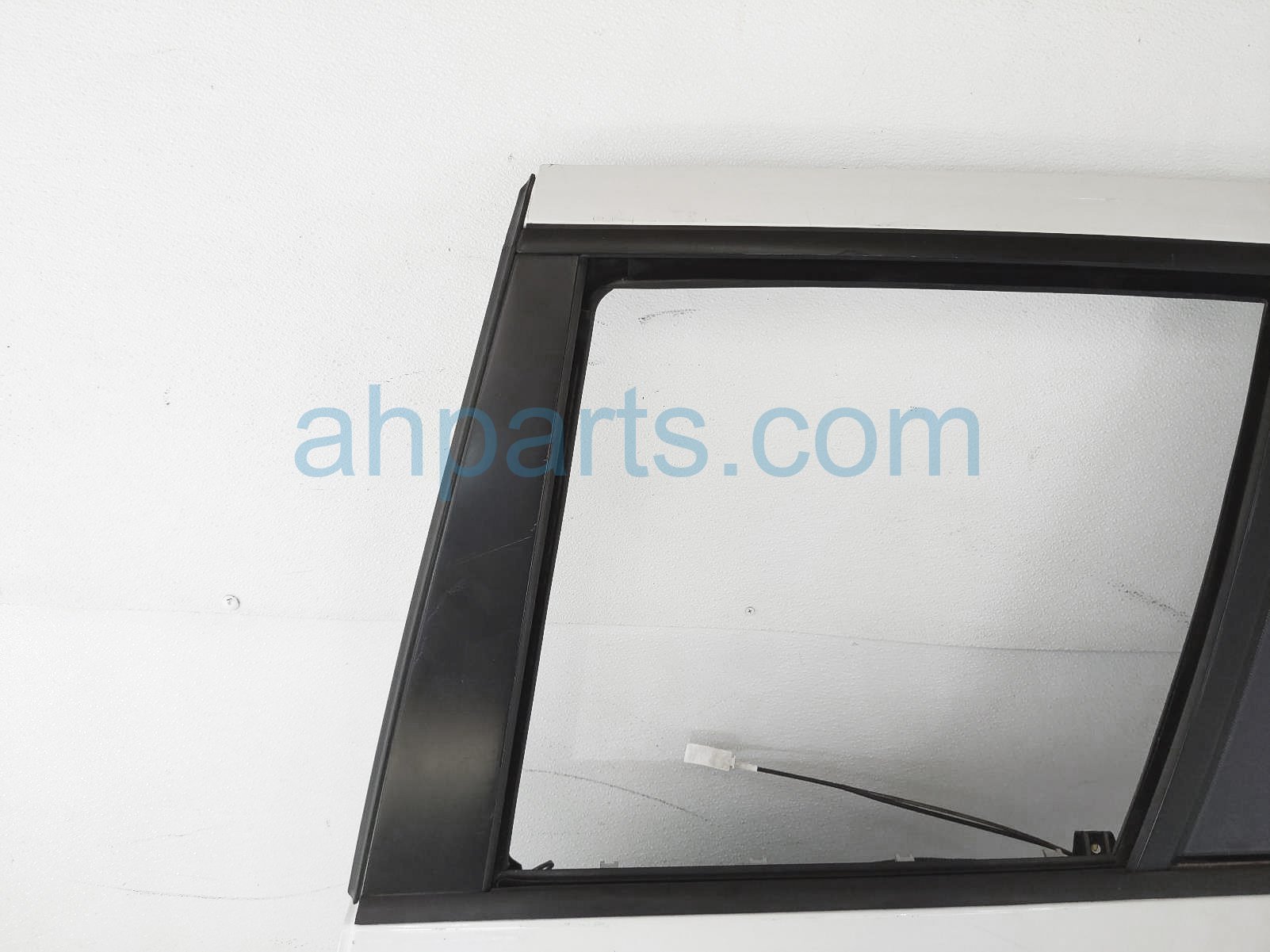 2006 BMW X5 Rear Driver Door - White - No Inside Panel 41-52-8-256-827,