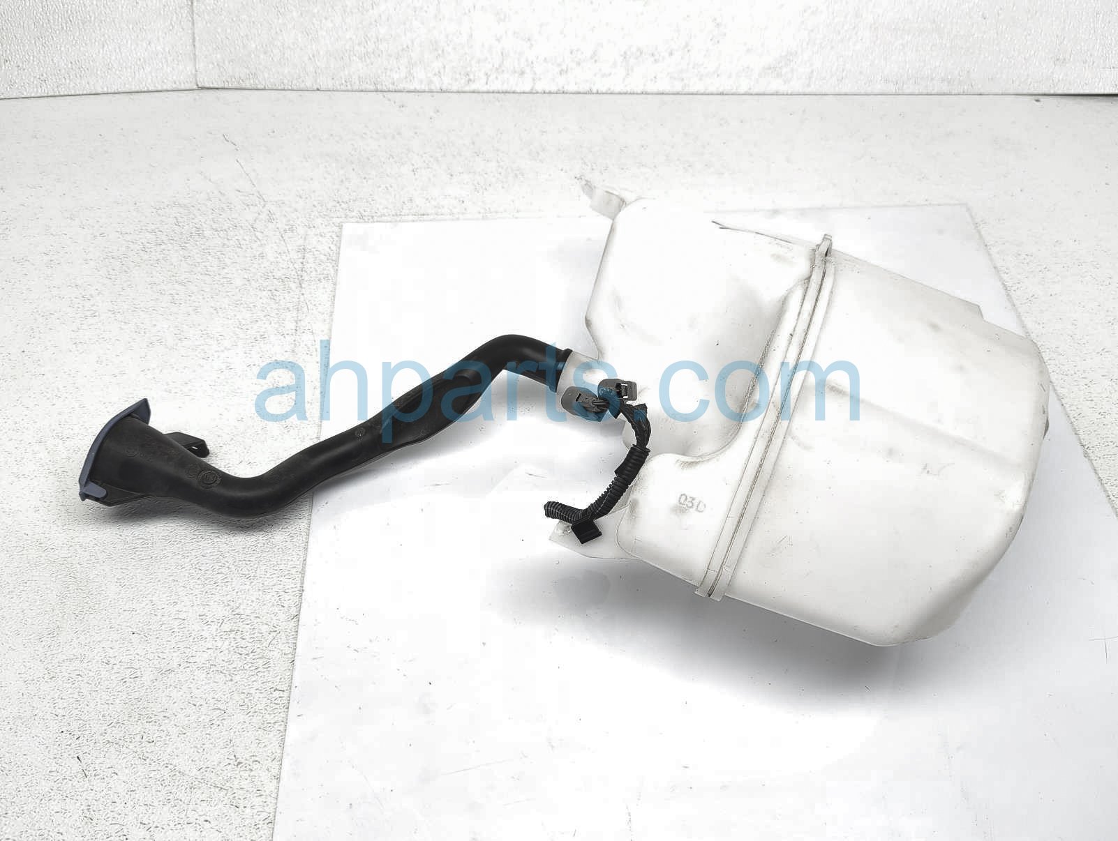 Sold 2013 Volvo S60 Windshield Washer Reservoir Tank 31416283,