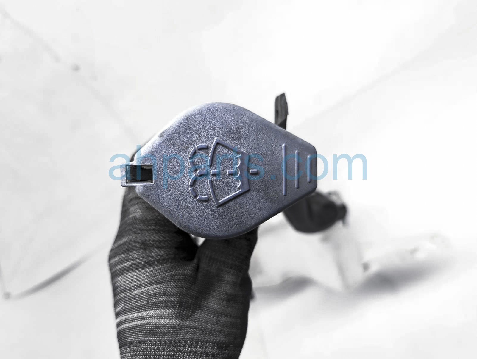 Sold 2013 Volvo S60 Windshield Washer Reservoir Tank 31416283,