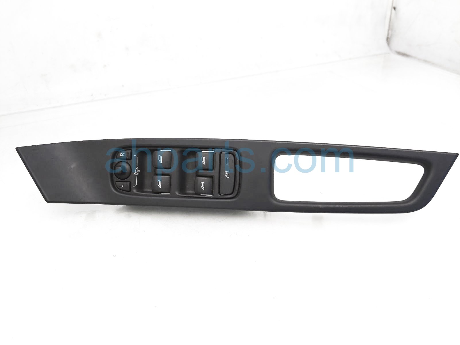 Sold 2016 Volvo S60 Power / Master Window Control Switch Assy 31343102,