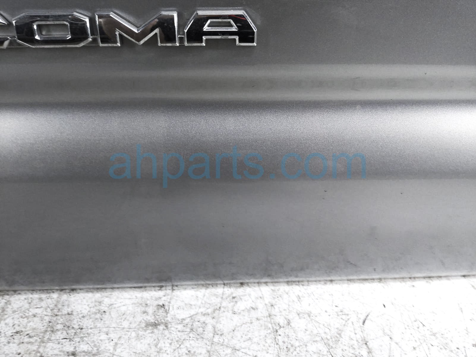 Sold 2022 Toyota Tacoma Front Driver Door - Silver - No Mirror/trim ...