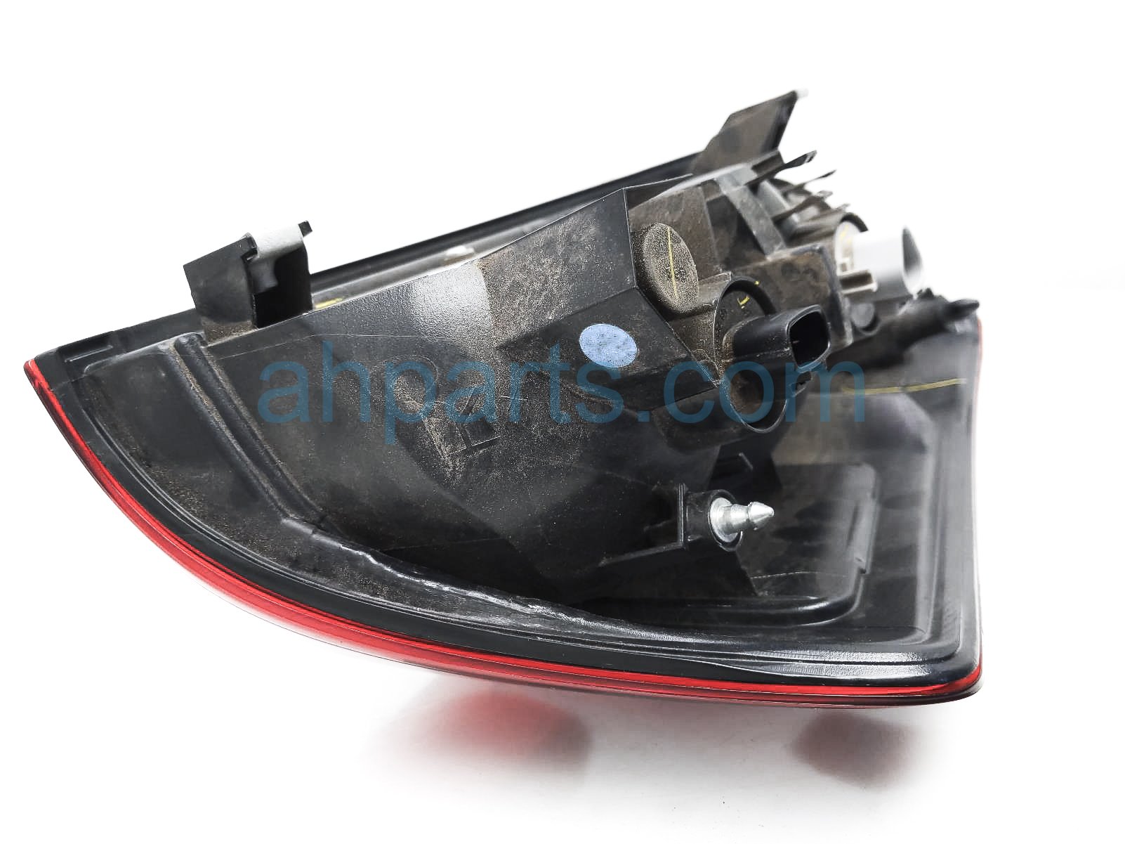 Sold 2022 Toyota Tacoma Light / Rear Passenger Tail Lamp (on Body ...