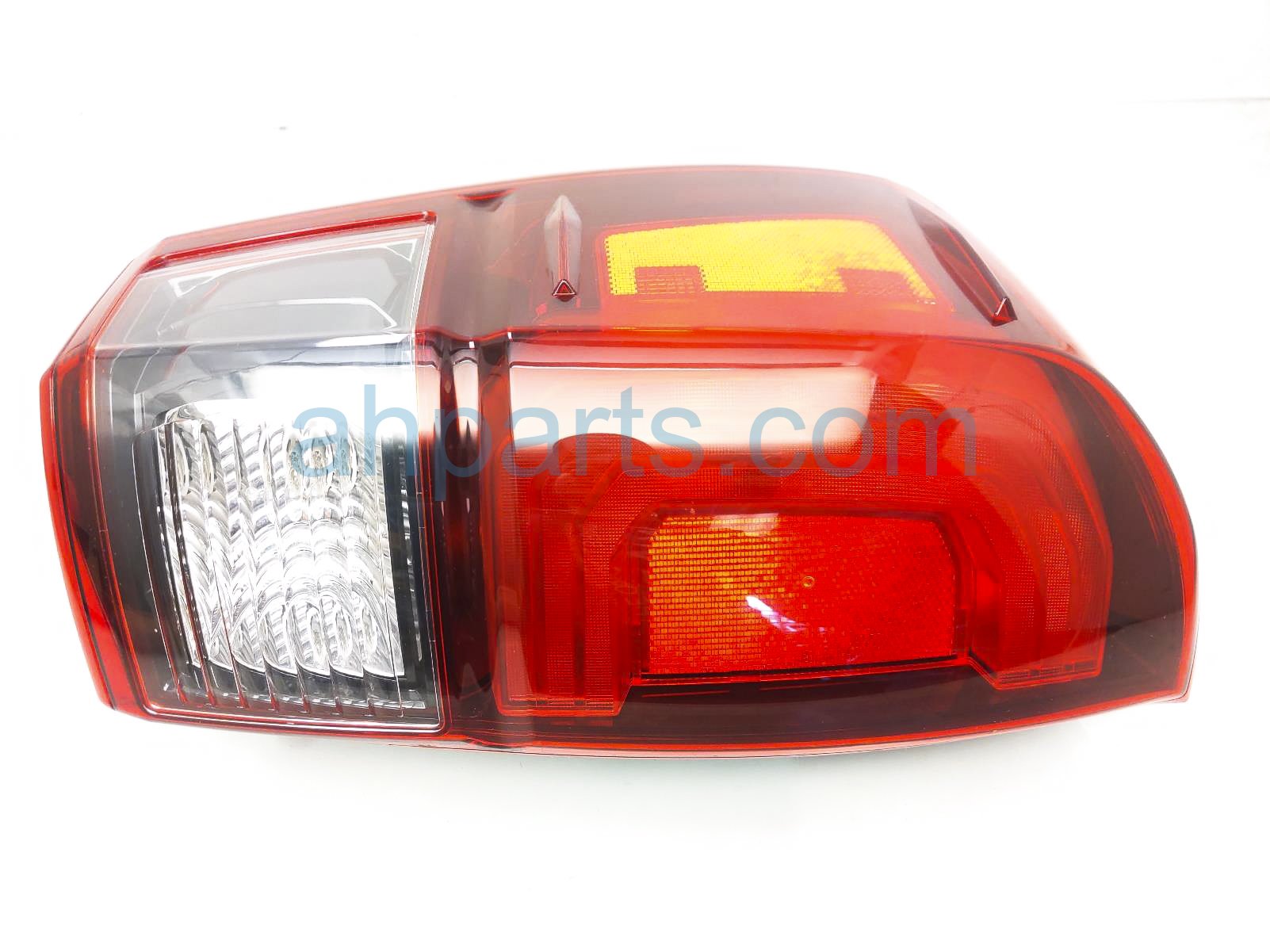 Sold 2022 Toyota Tacoma Light / Rear Driver Tail Lamp (on Body) 81560 ...