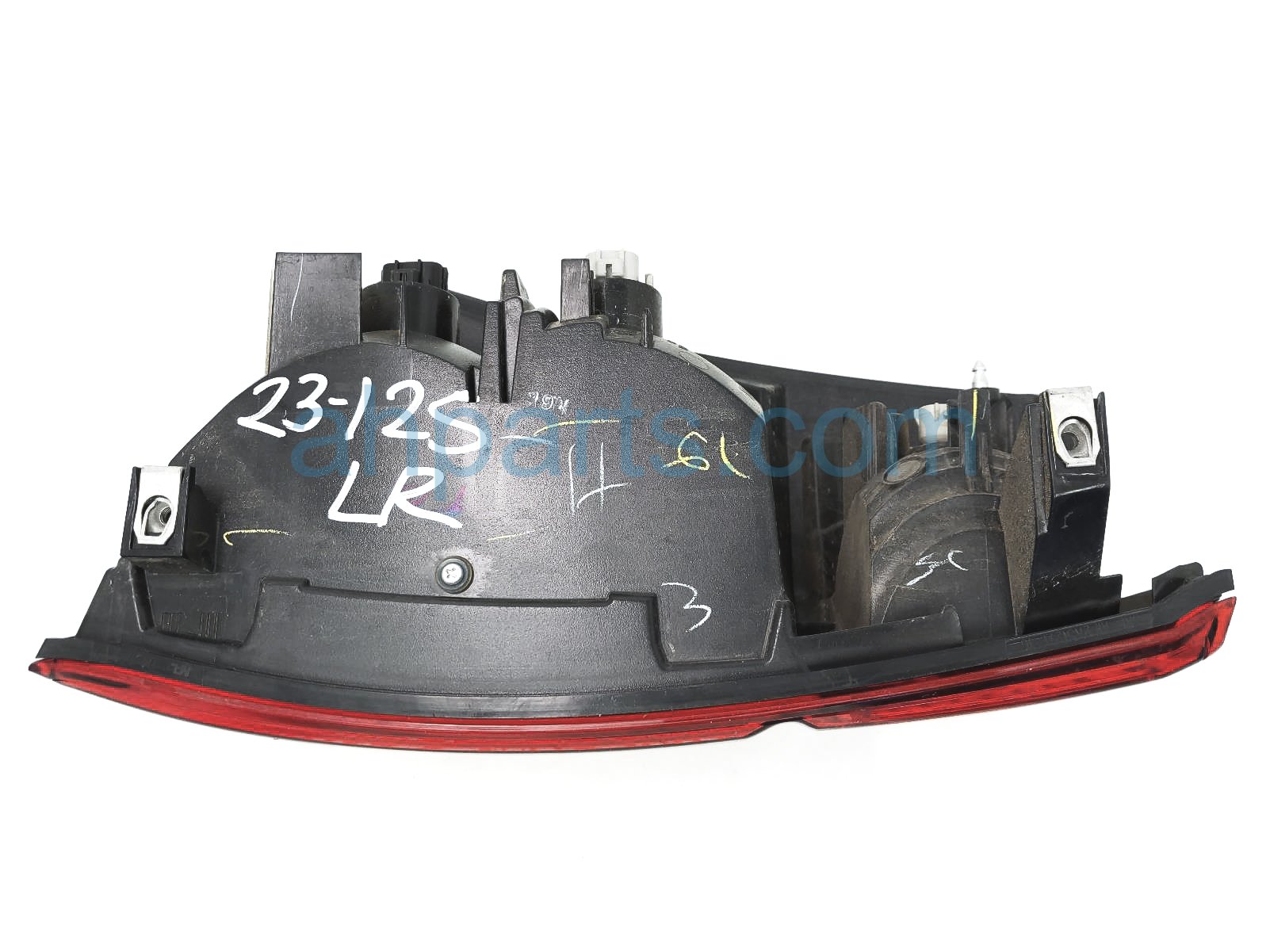 Sold 2022 Toyota Tacoma Light / Rear Driver Tail Lamp (on Body) 81560 ...