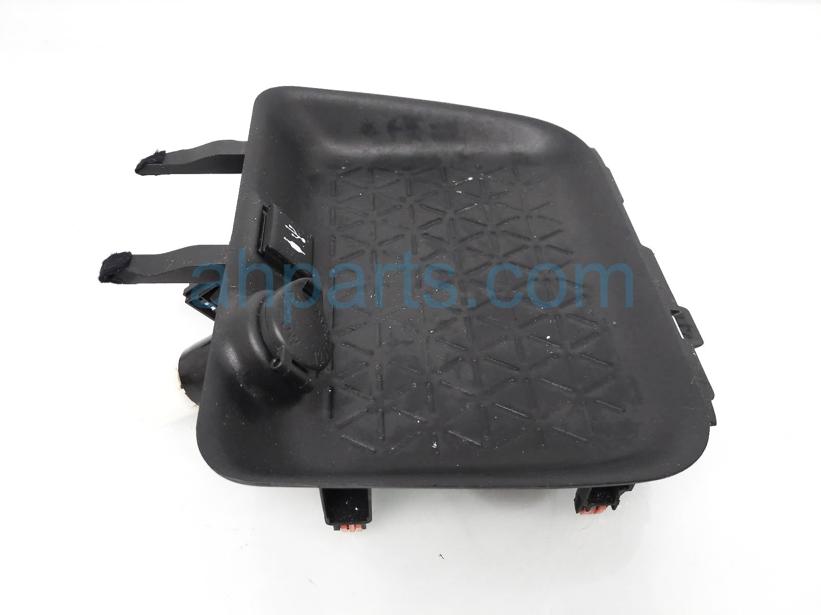 Sold 2019 Toyota Rav 4 Power Port / Usb & Tray Assy 58813-0R060-C2,