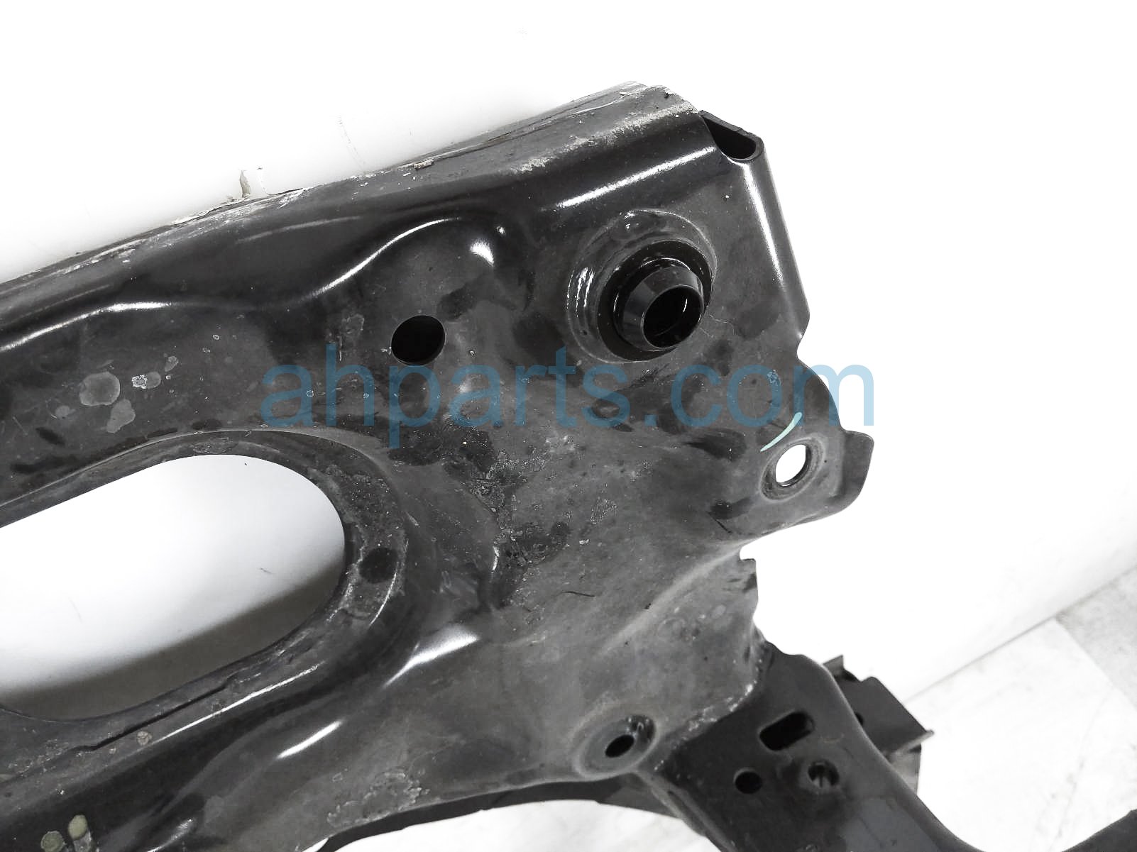 2020 Nissan Sentra Crossmember Front Sub Frame / Cradle 54401-6LB0B,