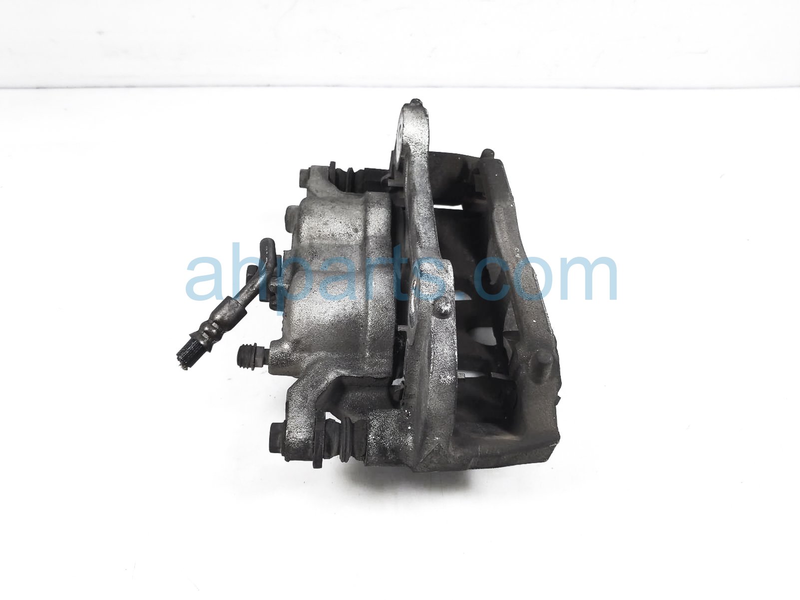 Sold 2019 Chrysler Pacifica Front Passenger Brake Caliper 68144161AA,
