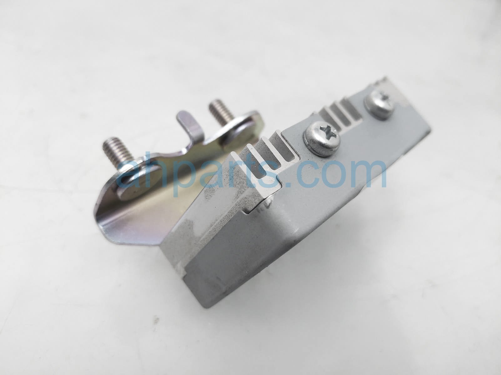 Sold 2013 Lexus Es 350 Fuel Pump Control Module 89570-33040,