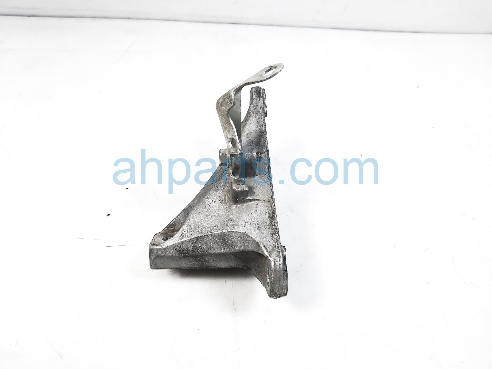 Sold 2019 Toyota Rav 4 Engine/motor Front Transmission Mount - 2.5l ...