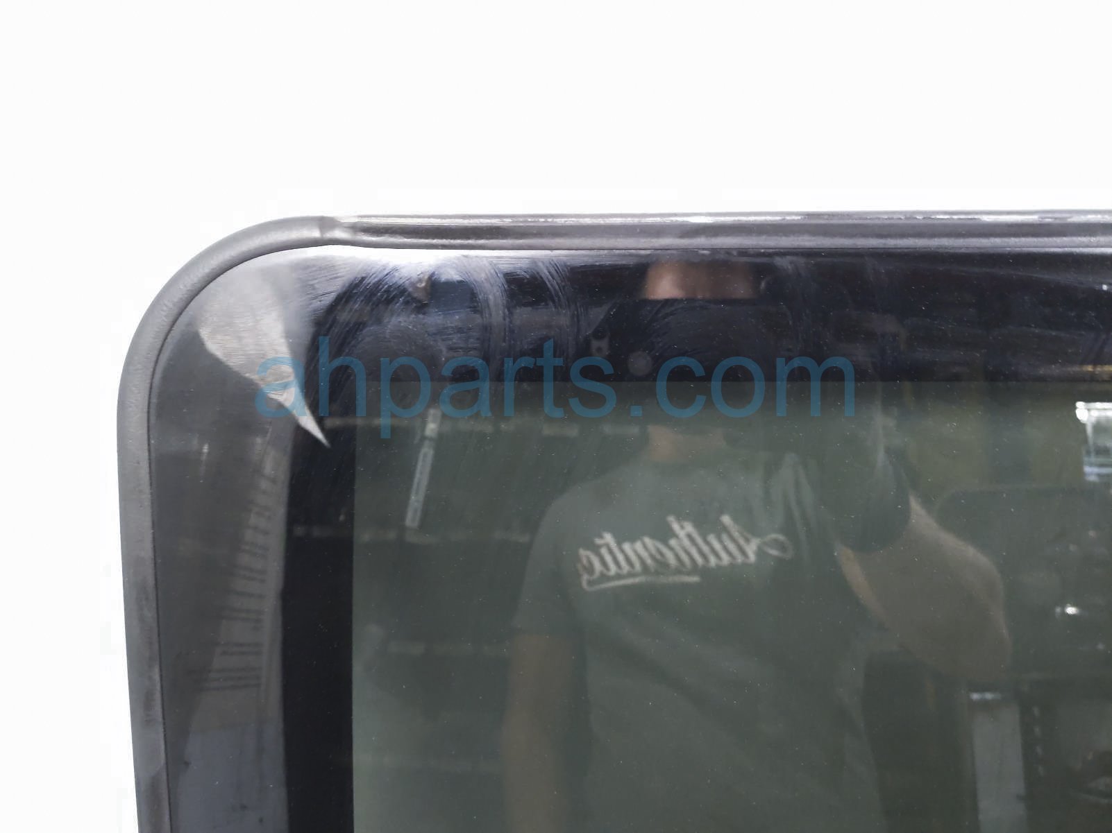 Sold 2016 Toyota Highlander Sunroof / Sun Roof Glass Window 63201-0E040,