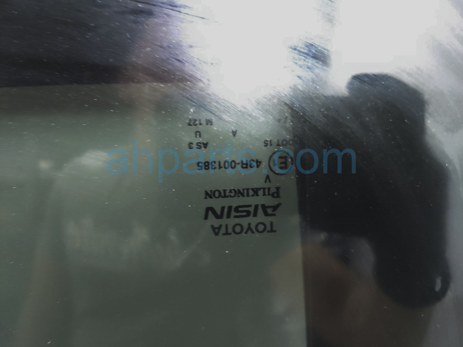 2016 Toyota Highlander Sunroof / Sun Roof Glass Window 63201-0E040,