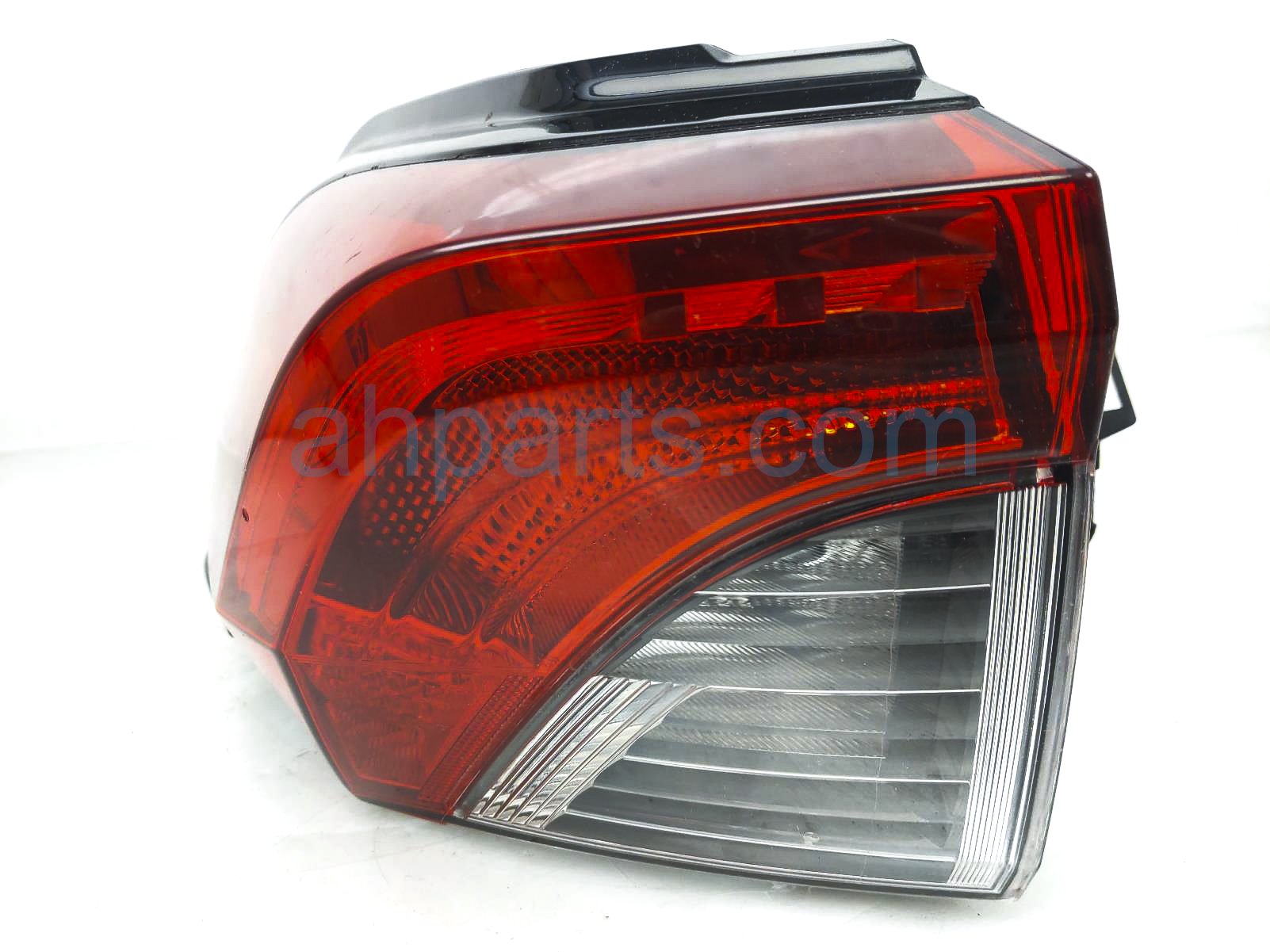 Sold 2020 Toyota Rav 4 Light / Rear Driver Tail Lamp ( On Body ) 81560 ...