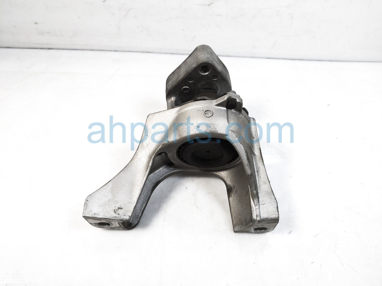 Sold 2020 Honda Accord Engine/motor Passenger Engine Side Mount - Sport ...