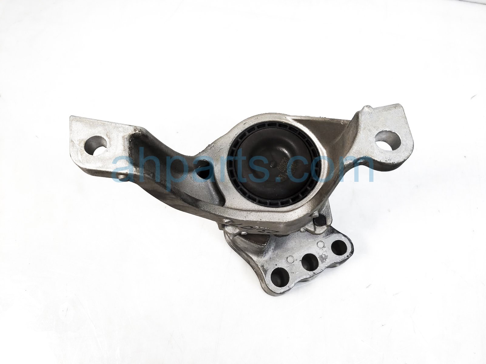 Sold 2020 Honda Accord Engine/motor Passenger Engine Side Mount - Sport ...