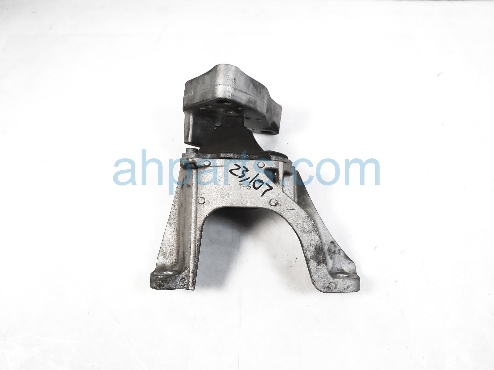 Sold 2020 Honda Accord Engine/motor Passenger Engine Side Mount - Sport ...
