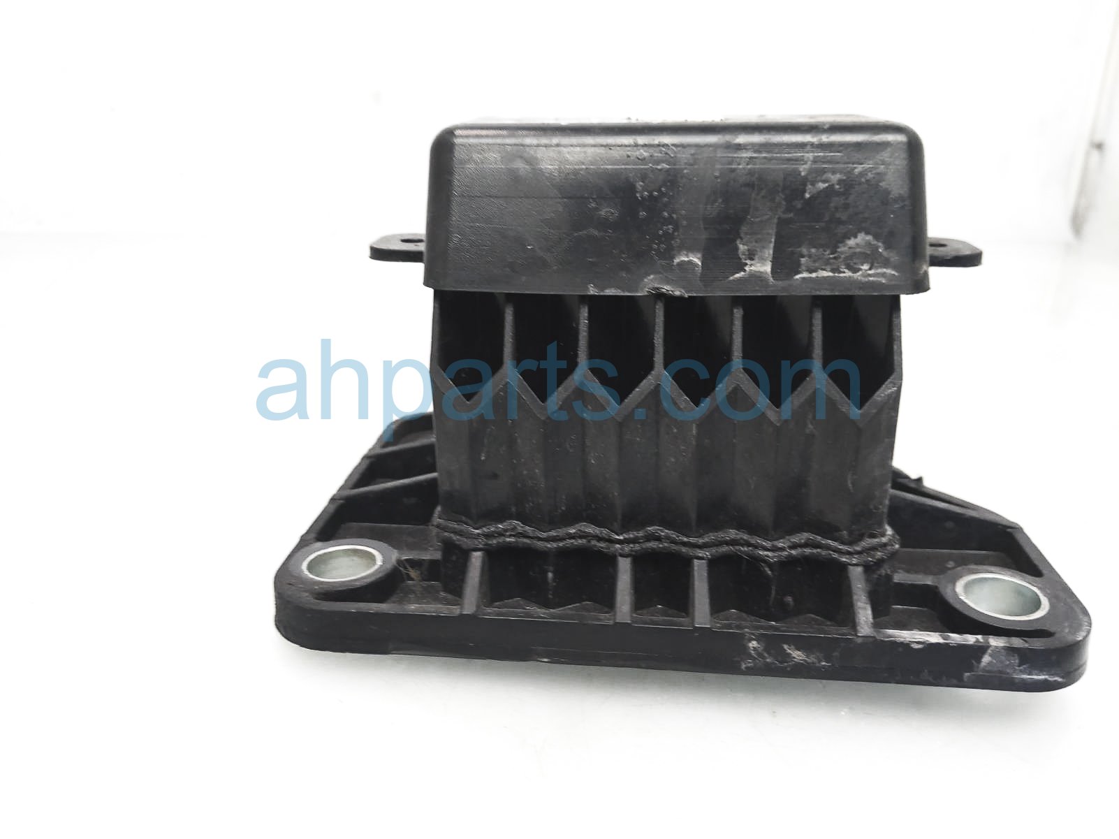 Sold 2020 Jeep Renegade Front Passenger Energy Absorber Bracket 68256115AA,