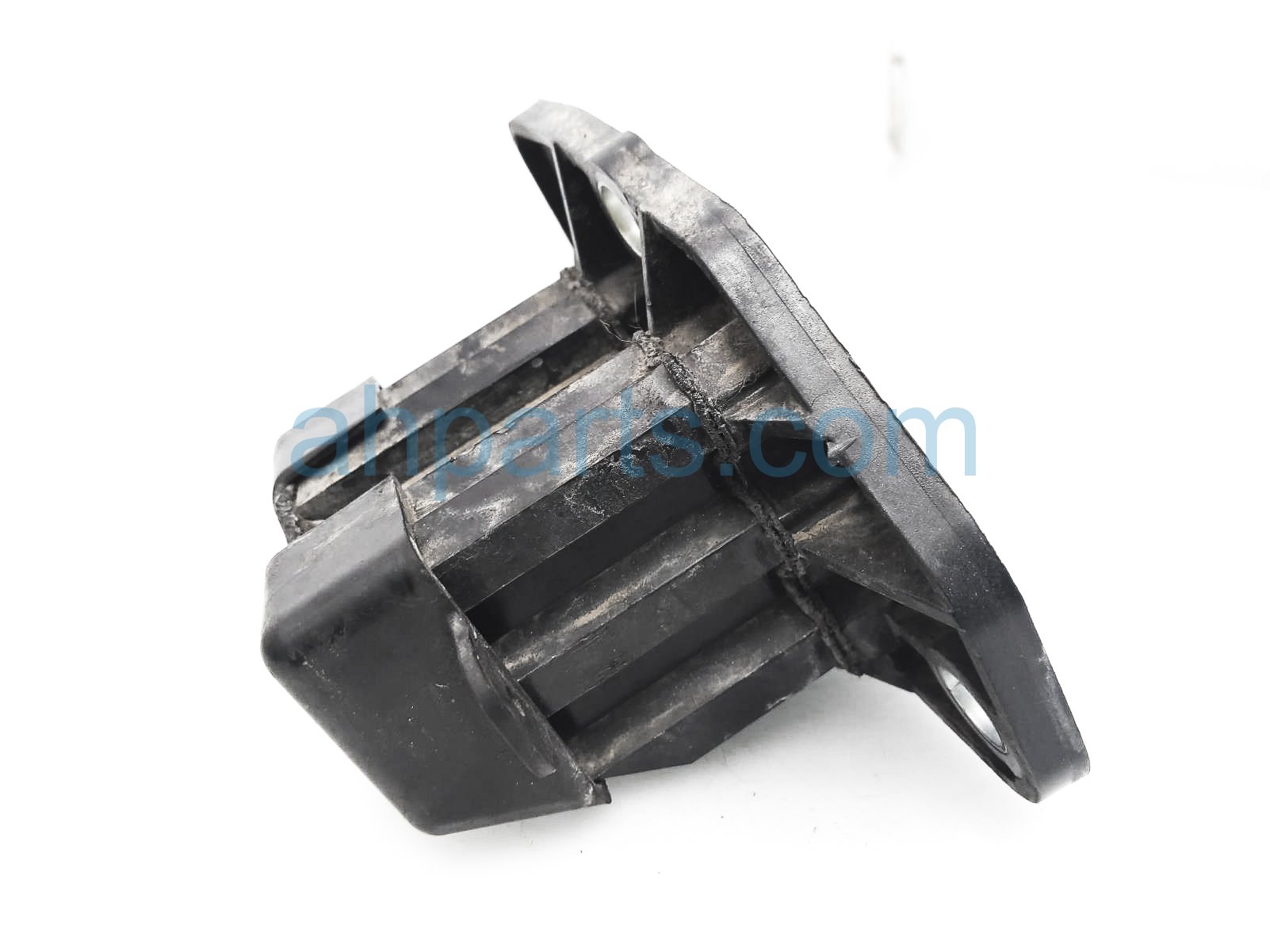 Sold 2020 Jeep Renegade Front Passenger Energy Absorber Bracket 68256115AA,