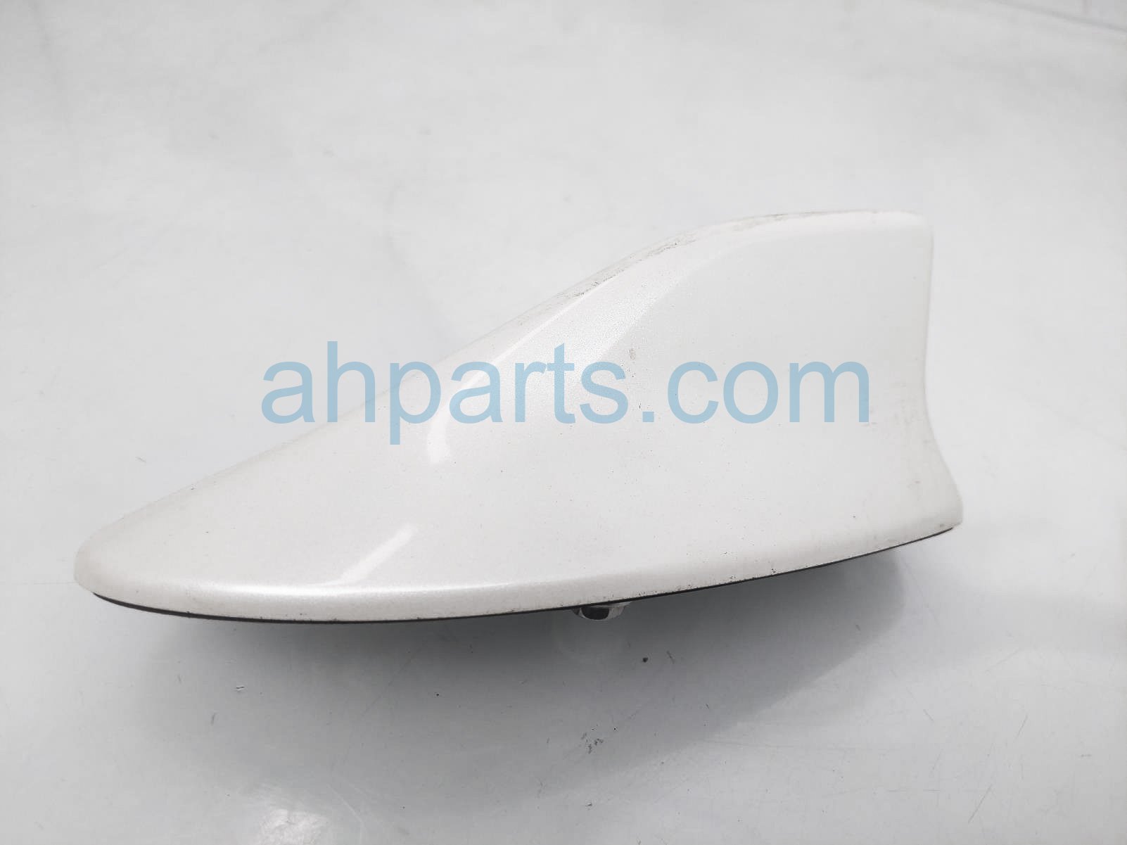 Sold 2016 Toyota Highlander Roof Mounted Antenna - White 86760-0E020,