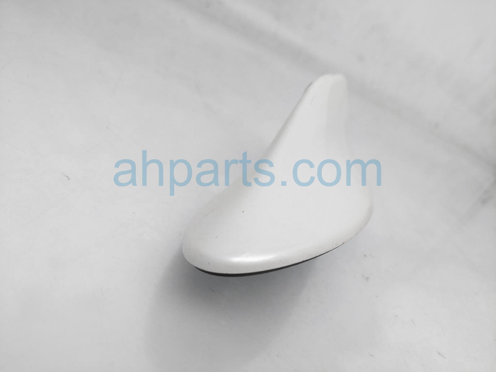 Sold 2016 Toyota Highlander Roof Mounted Antenna - White 86760-0E020,