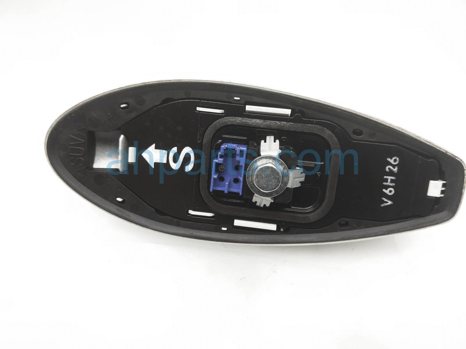 Sold 2016 Toyota Highlander Roof Mounted Antenna - White 86760-0E020,