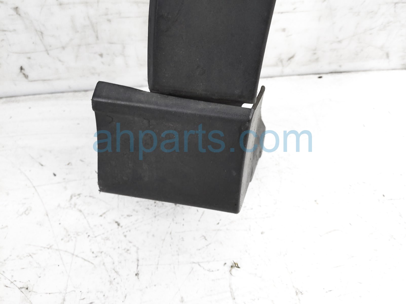 Sold 2017 Mazda CX-5 Front Passenger Fender Flare KB7W-51-W20E-8N,