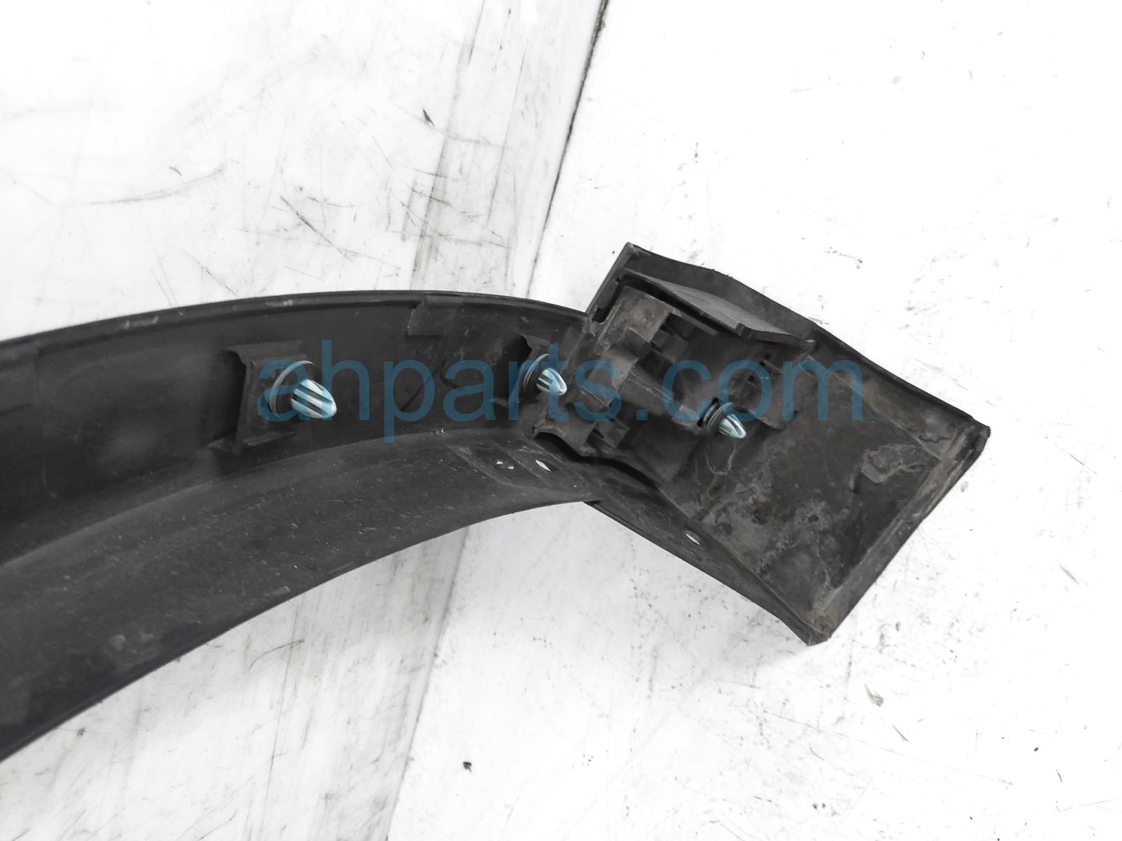 2017 Mazda CX-5 Front Passenger Fender Flare KB7W-51-W20E-8N,