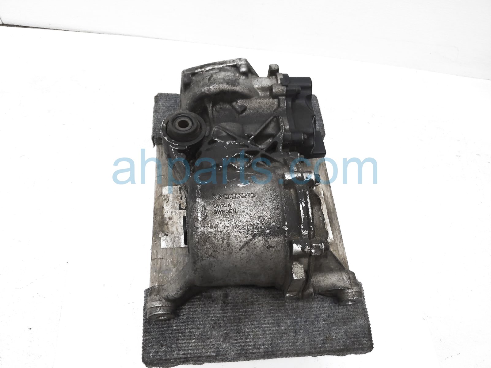Sold 2013 Volvo Xc60 Rear Differential Carrier 36050630