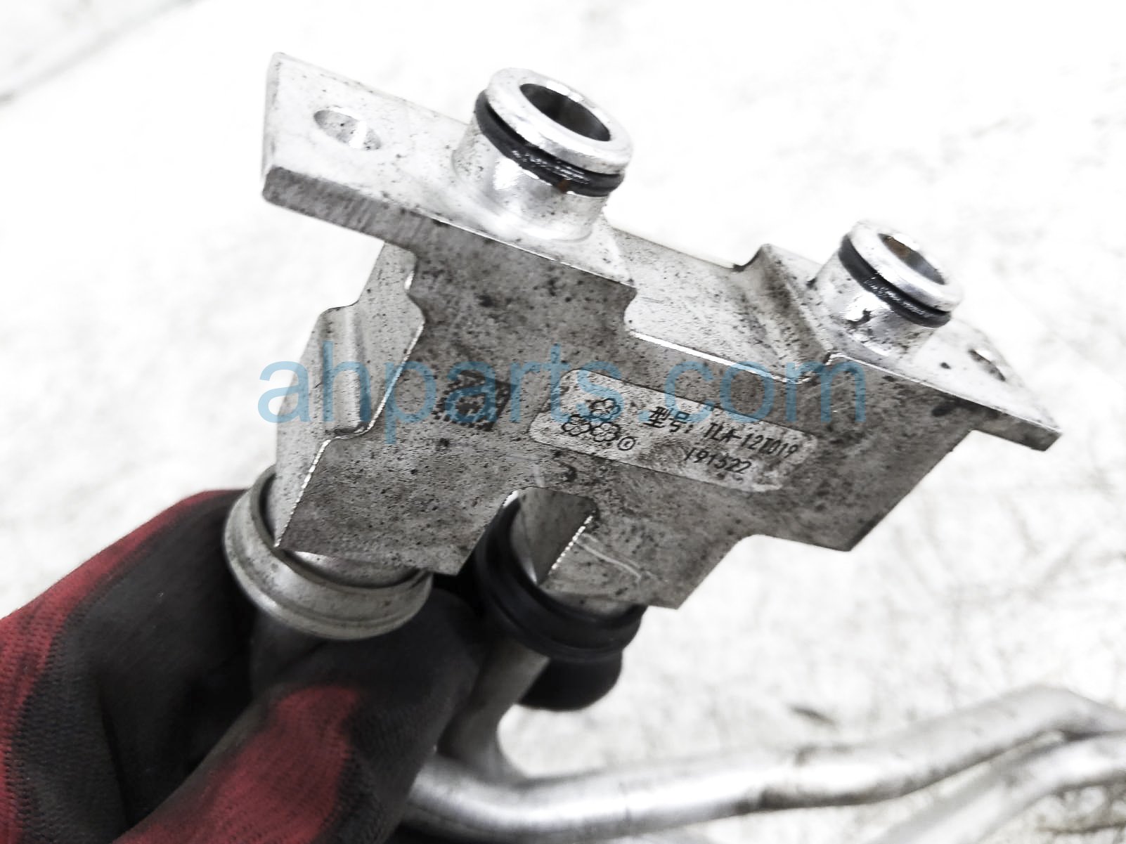 Sold 2019 Chrysler Pacifica Transmission Oil Cooler Line 68217330AC