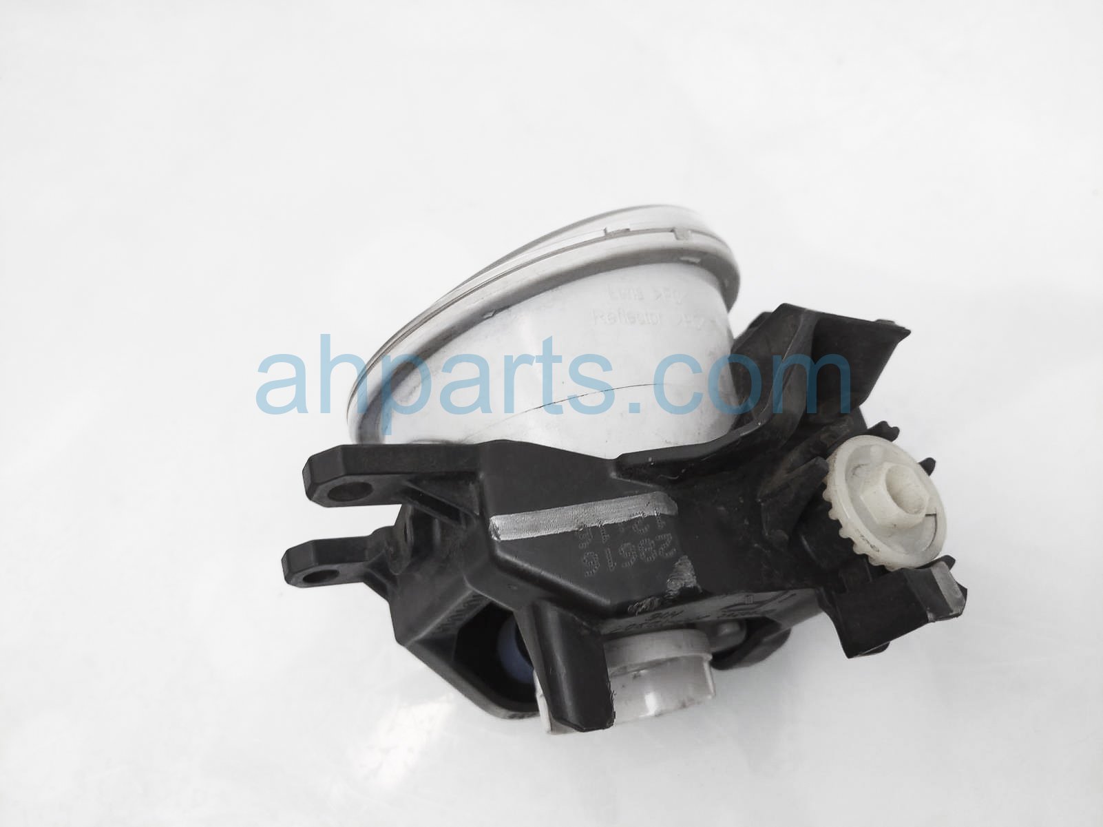 Sold 2016 Toyota Highlander Passenger Fog Lamp / Light 8121002160