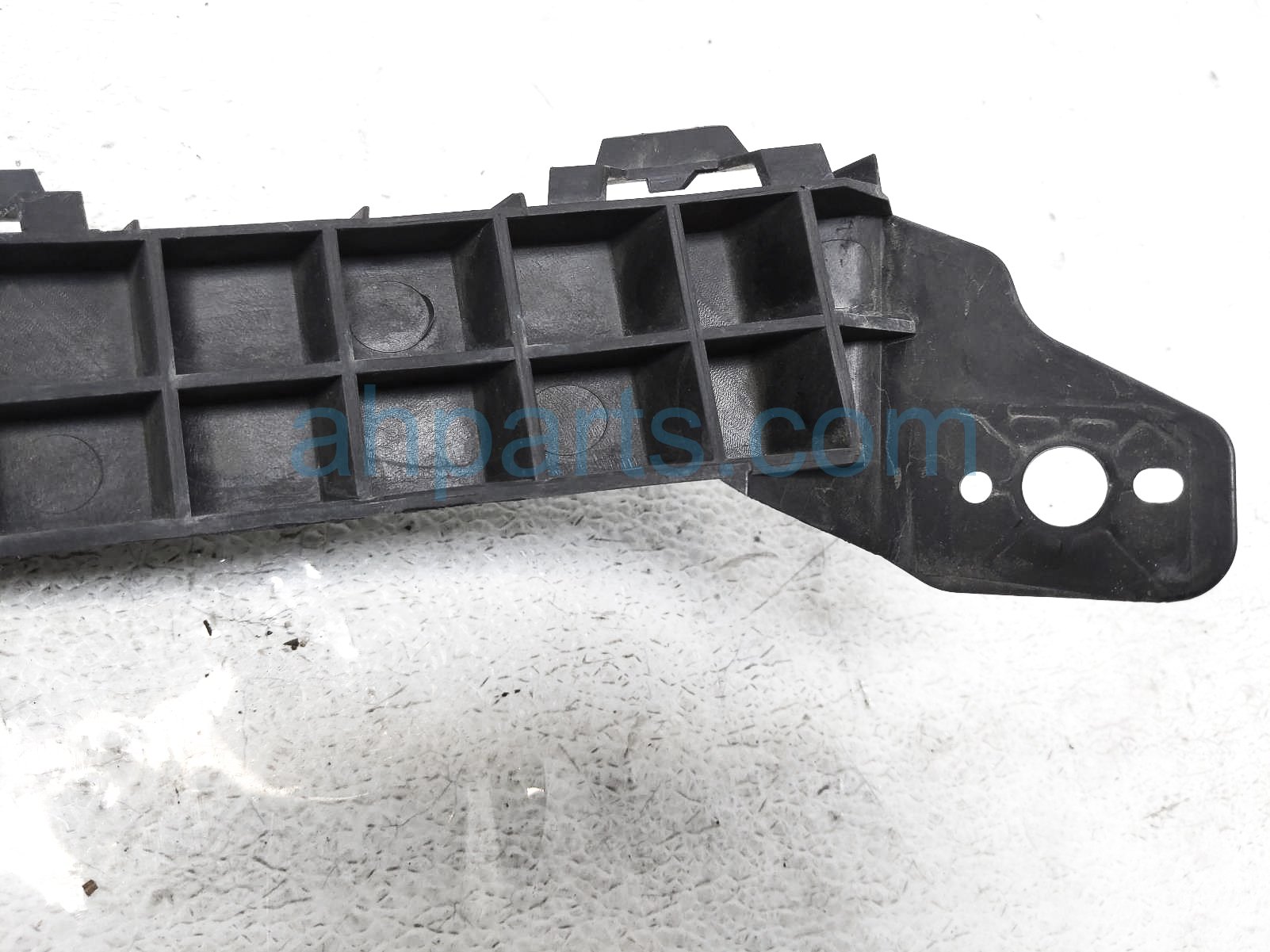 Sold 2018 Honda Accord Passenger Headlight Bumper Bracket 71140-TVA-A00,