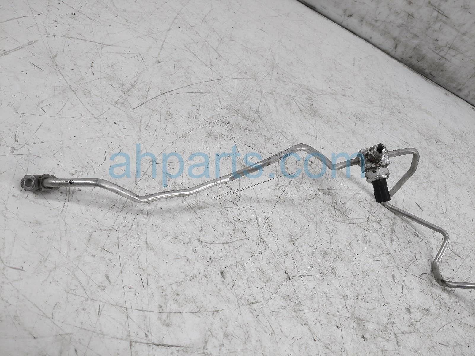 Sold 2019 Toyota C-HR Hose / / Line Ac Suction Pipe 88710-10190,