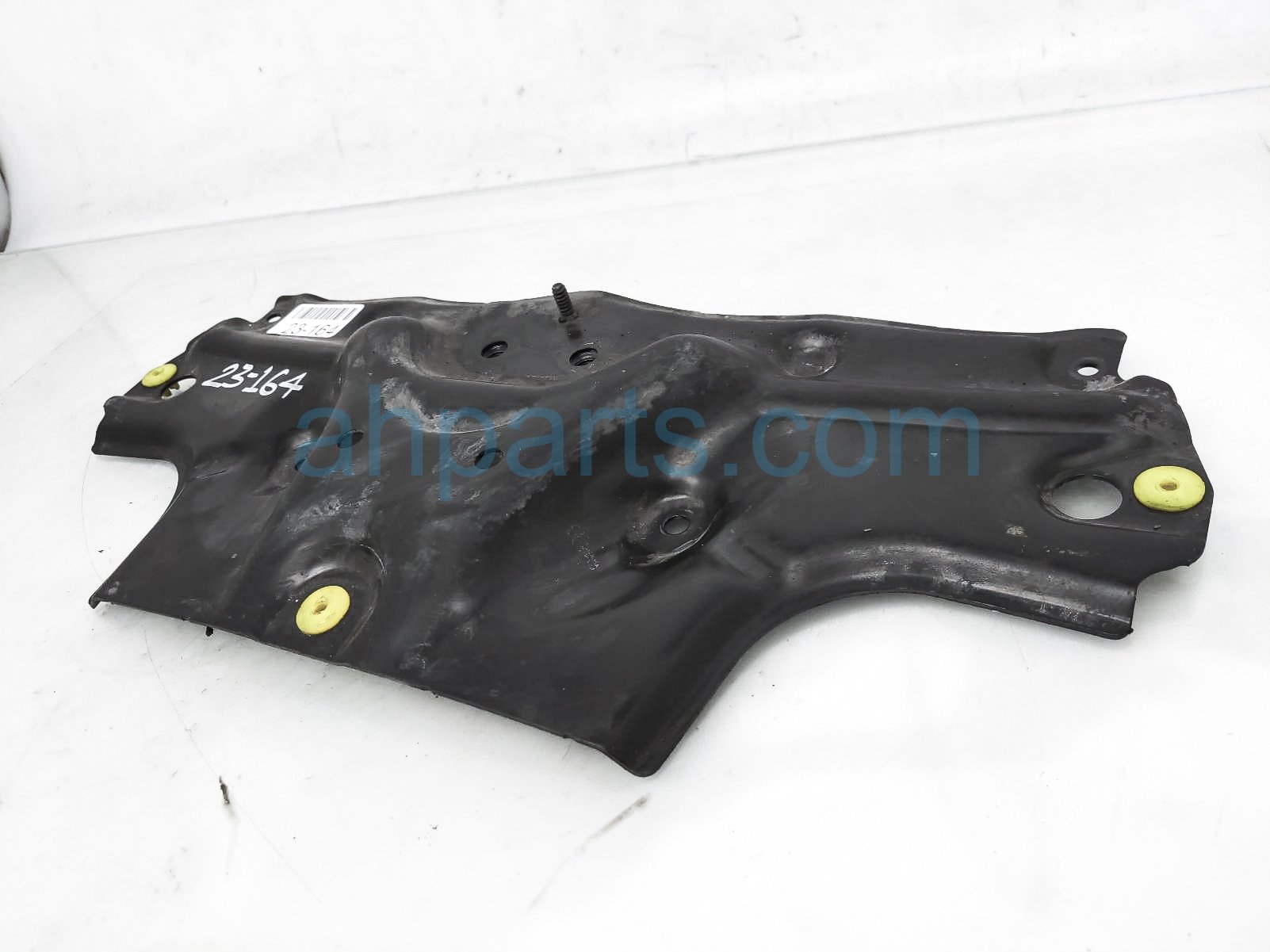 Sold 2019 Lexus Is300 Crossmember Skid Plate ( Front ) 51219-30051,