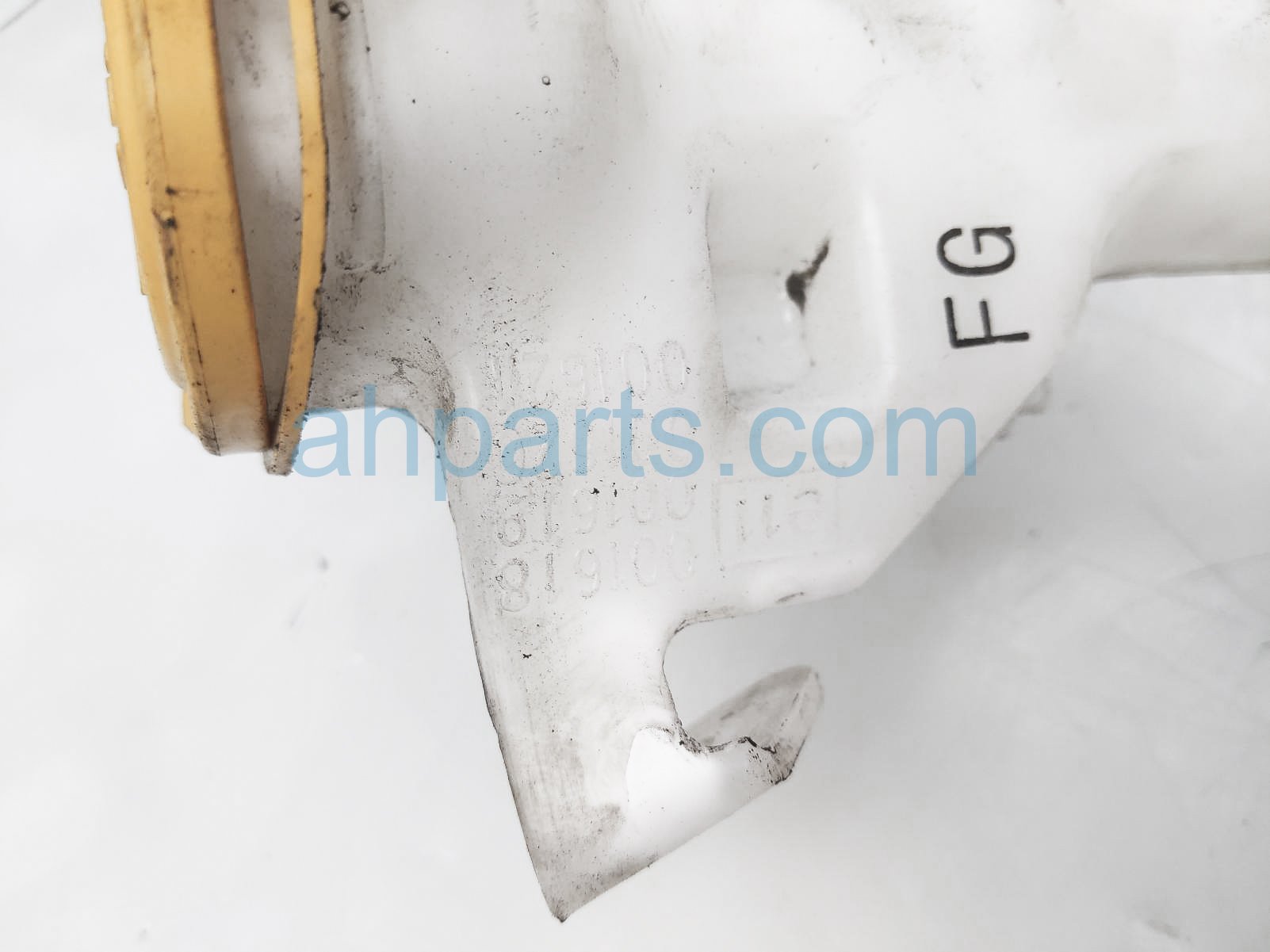 2021 Subaru Crosstrek Winshield Washer Reservoir Tank 86631FL040,