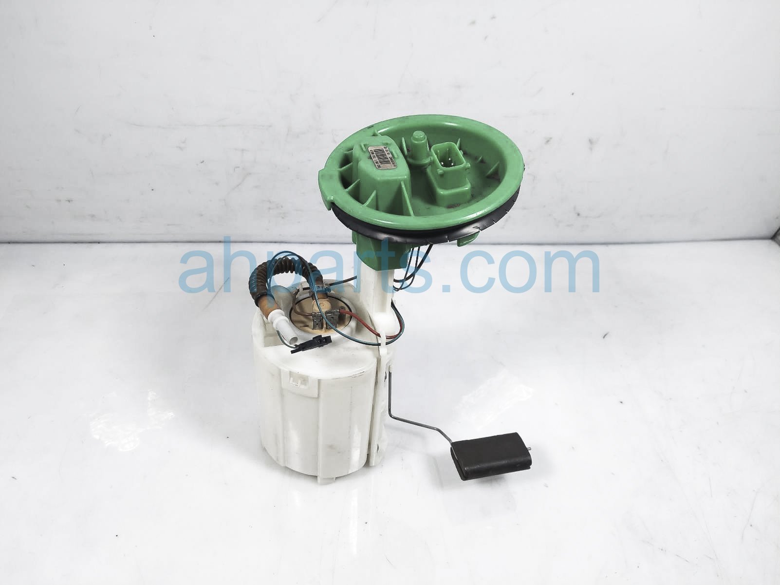 Sold 2007 BMW Mini Cooper Gas / Fuel Pump Assy 16112755082