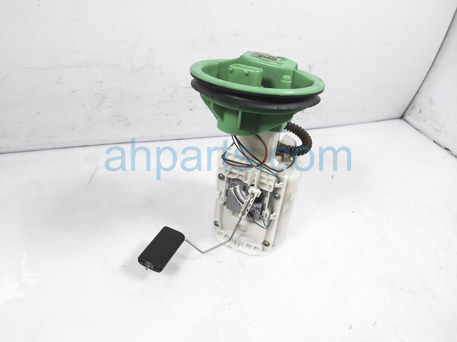 2007 BMW Mini Cooper Gas / Fuel Pump Assy 16112755082