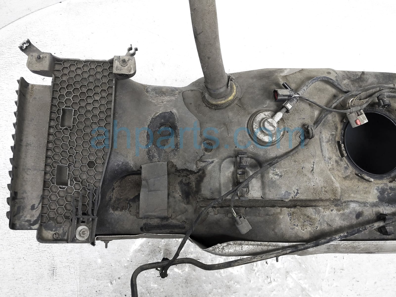 2019 Ford Ranger Gas/fuel Tank KB3Z-9002-A,