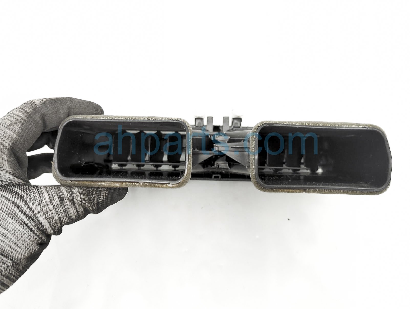 Sold 2013 Toyota Camry Center Dashboard Air Vent Outlet 55660-06160-C0,