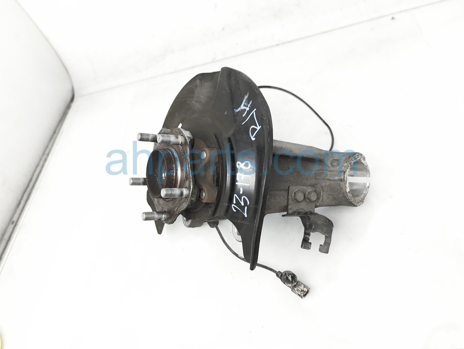 Sold 2019 Nissan Altima Front Passenger Spindle Knuckle W/hub Assy ...