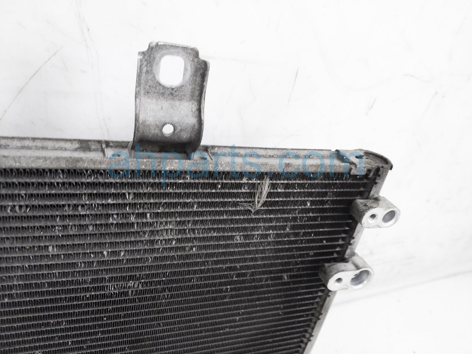 Sold 2013 Toyota Camry Ac Condenser - Xle Hybrid 88460-33130,