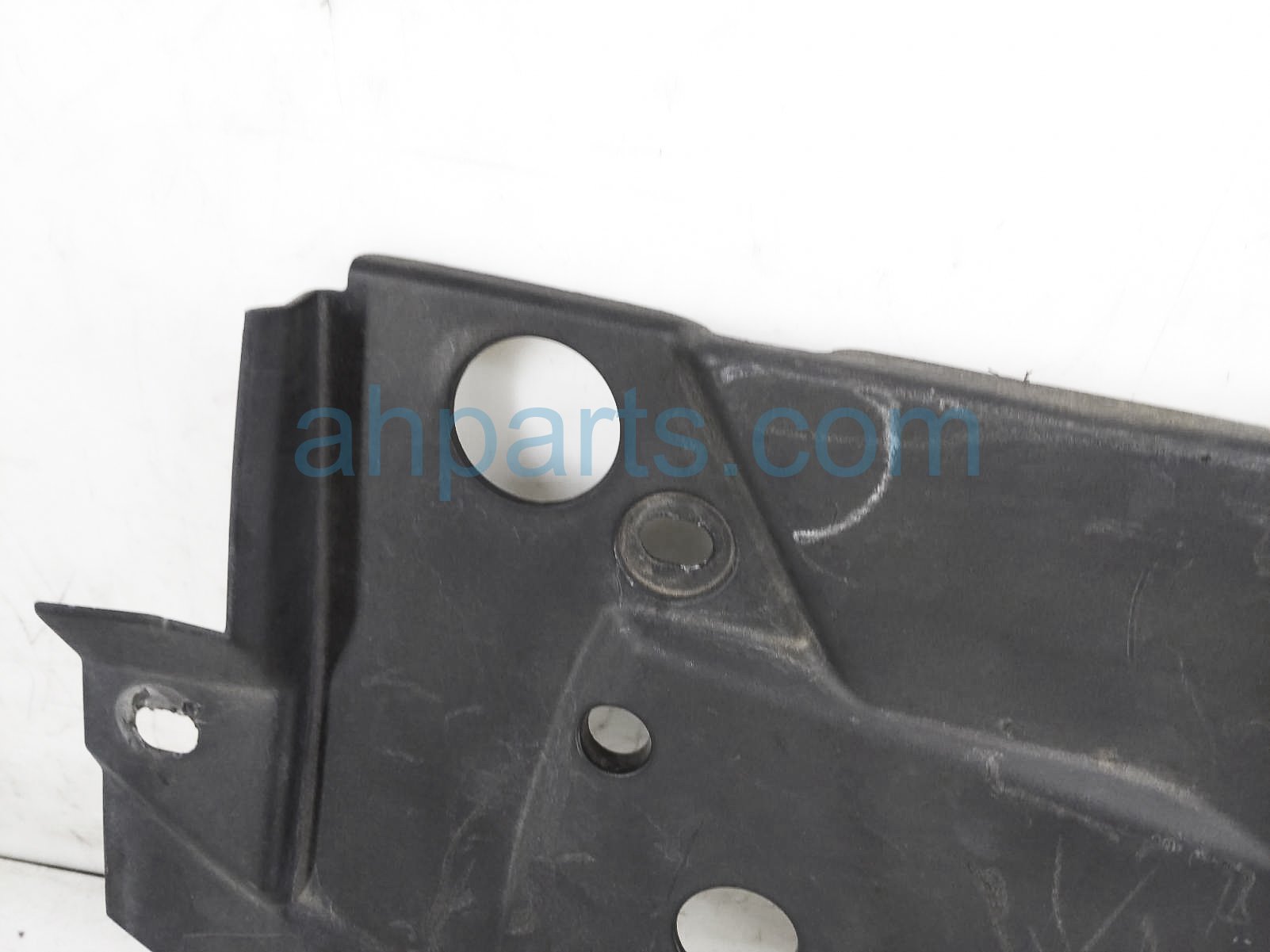 Sold 2018 Chevy Silverado 1500 Over Support Top Sight Shield 84087027