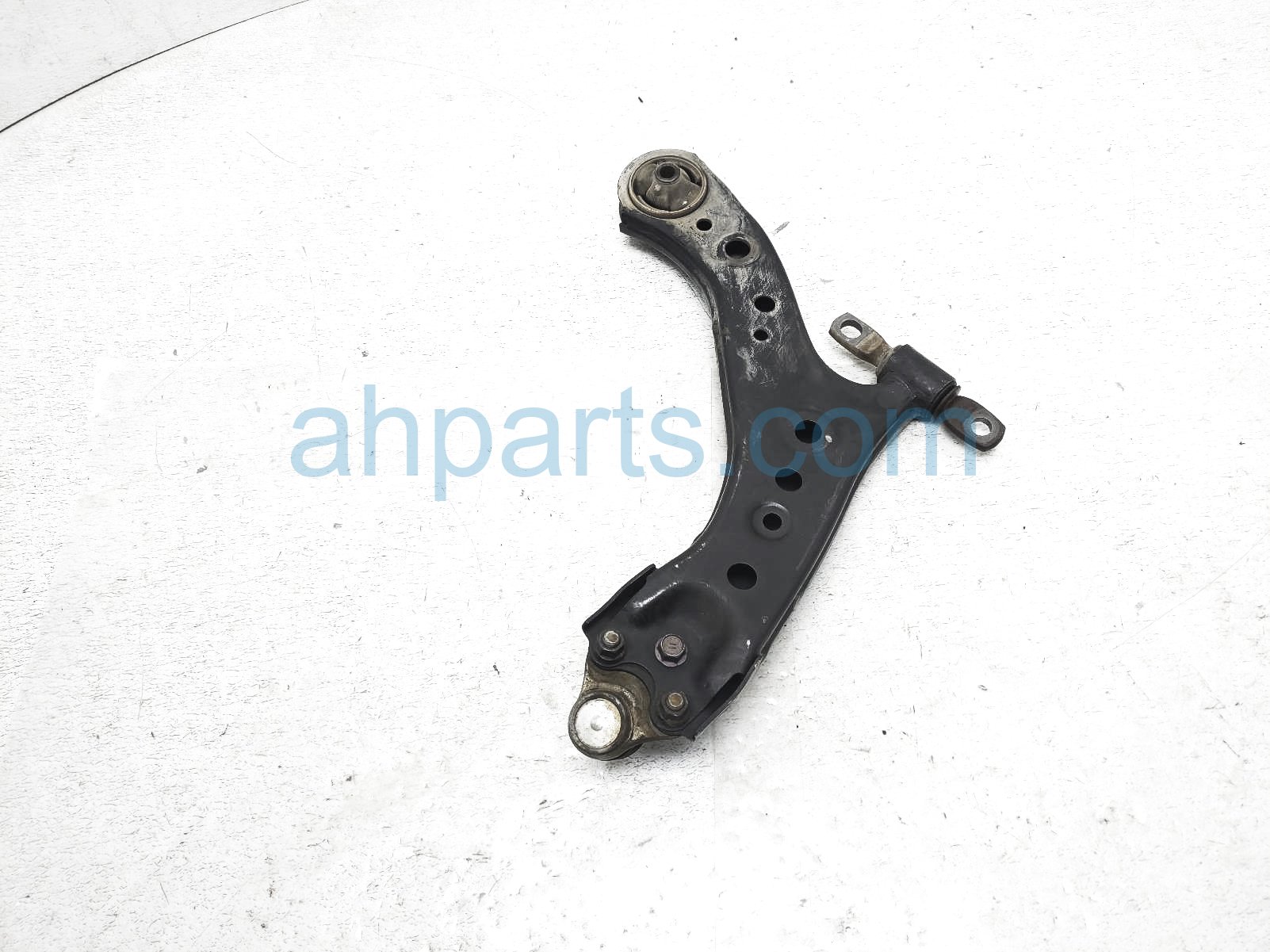 Sold 2020 Toyota Highlander Front Driver Lower Control Arm 48069-0E070,