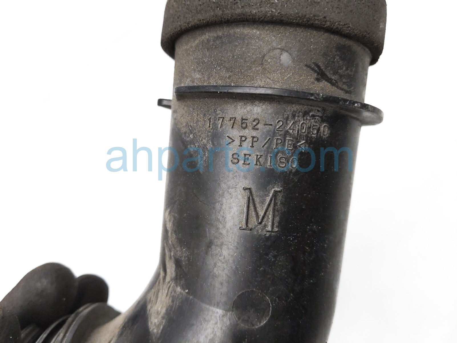 Sold 2019 Toyota Corolla Air Cleaner Intake Inlet Hose - 1.8l 17752-F2010,