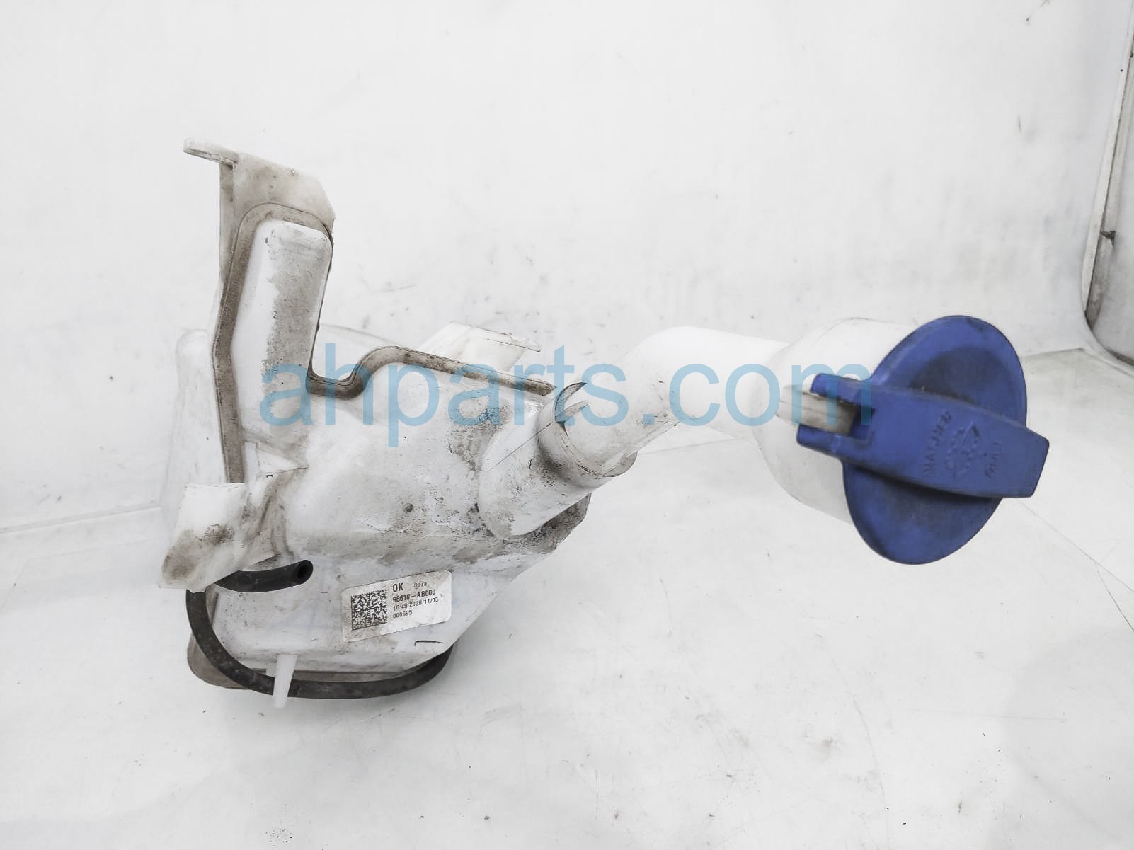 Sold 2021 Hyundai Elantra Winshield Washer Reservoir Tank 98610-AB000,