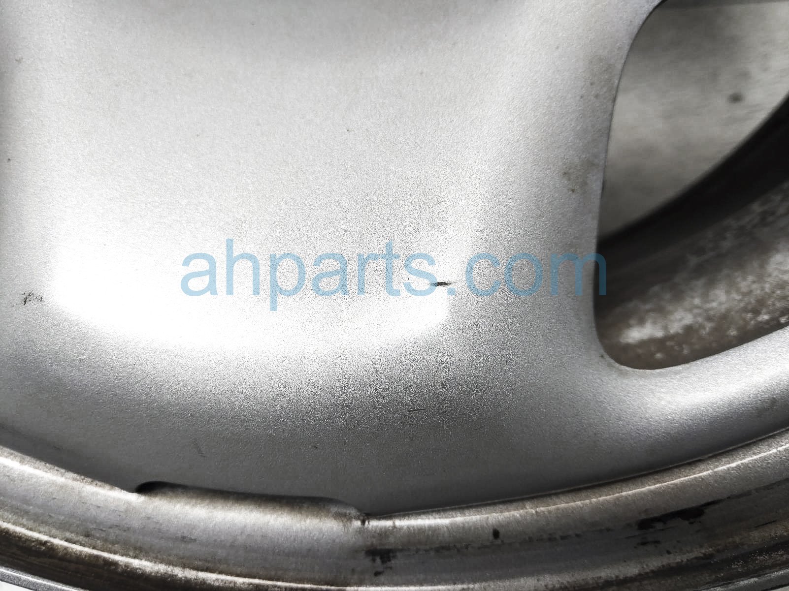 Sold 2016 Toyota Tacoma Rear Driver Wheel / Rim 42601-AD041,