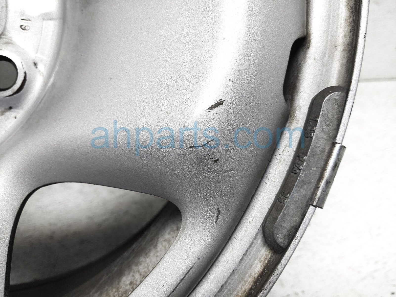 Sold 2016 Toyota Tacoma Rear Driver Wheel / Rim 42601-AD041,