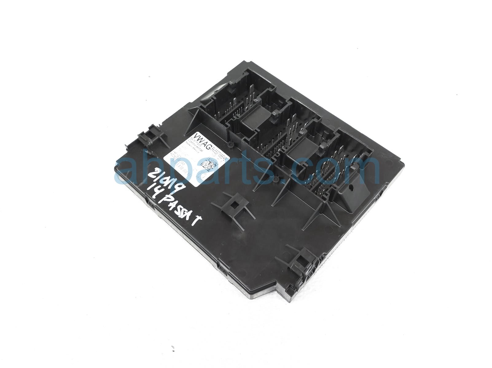 Sold 2014 Volkswagen Passat Body Control Module 5K0-937-085-AB,