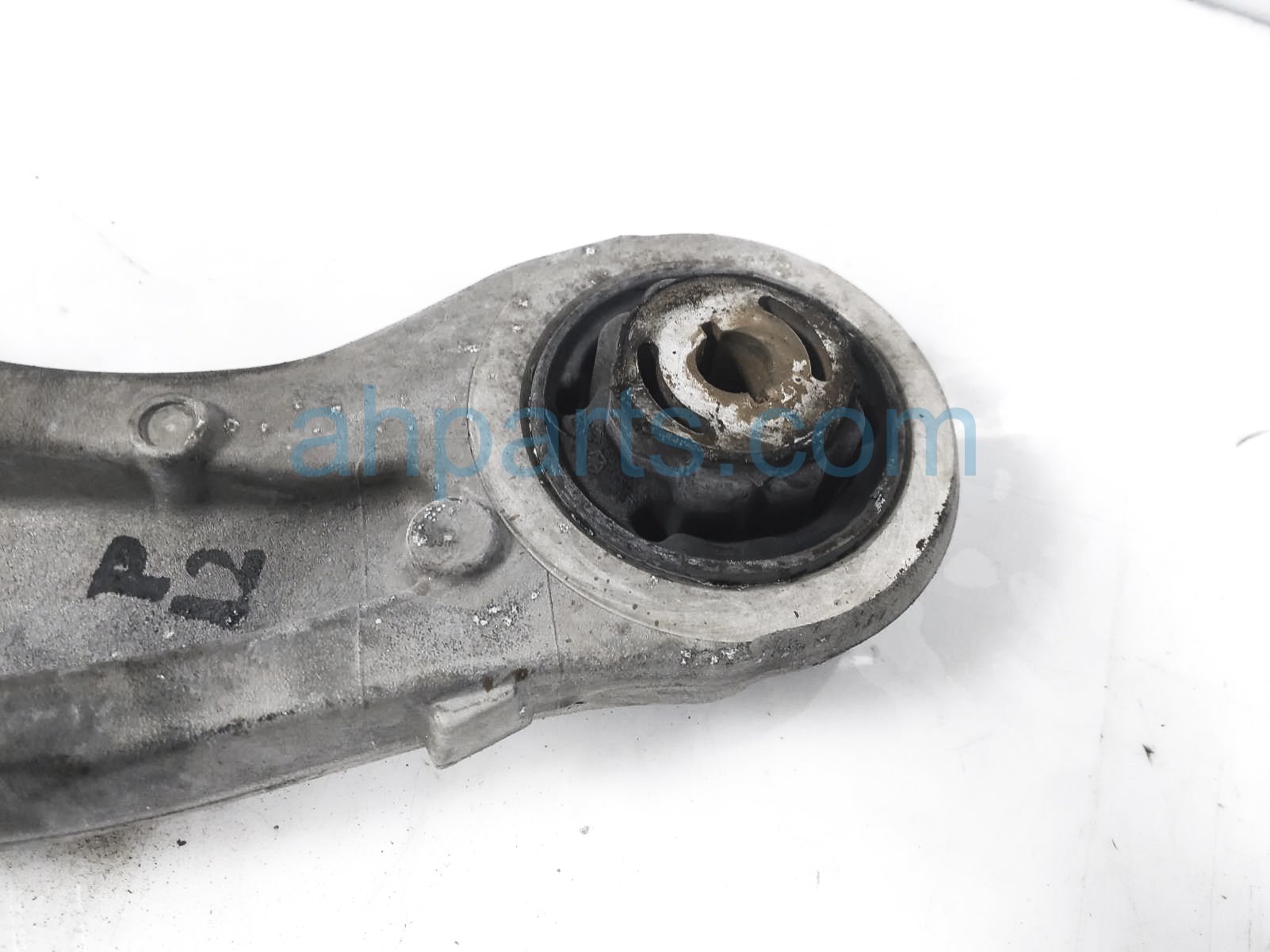 2019 Jeep Cherokee Front Driver Lower Control Arm 68285991AF